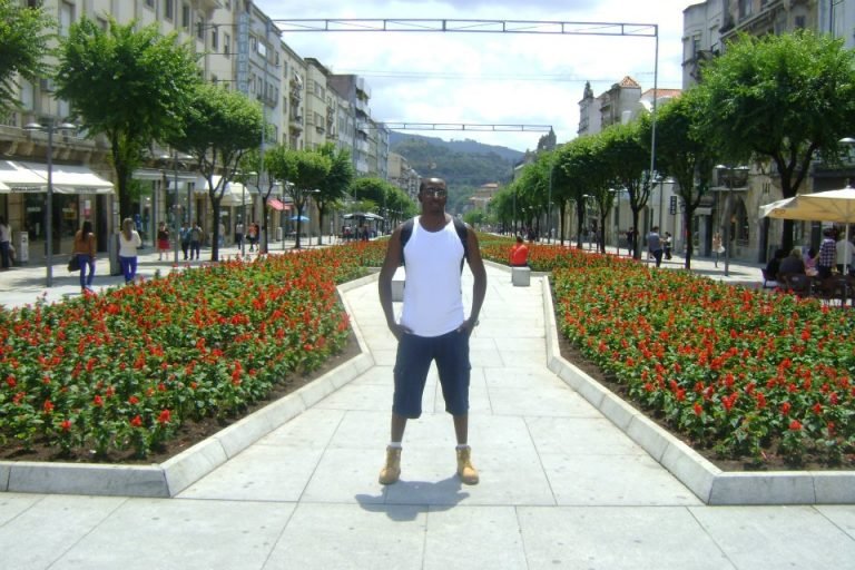 Daniel Garnet - Descubra sua rota