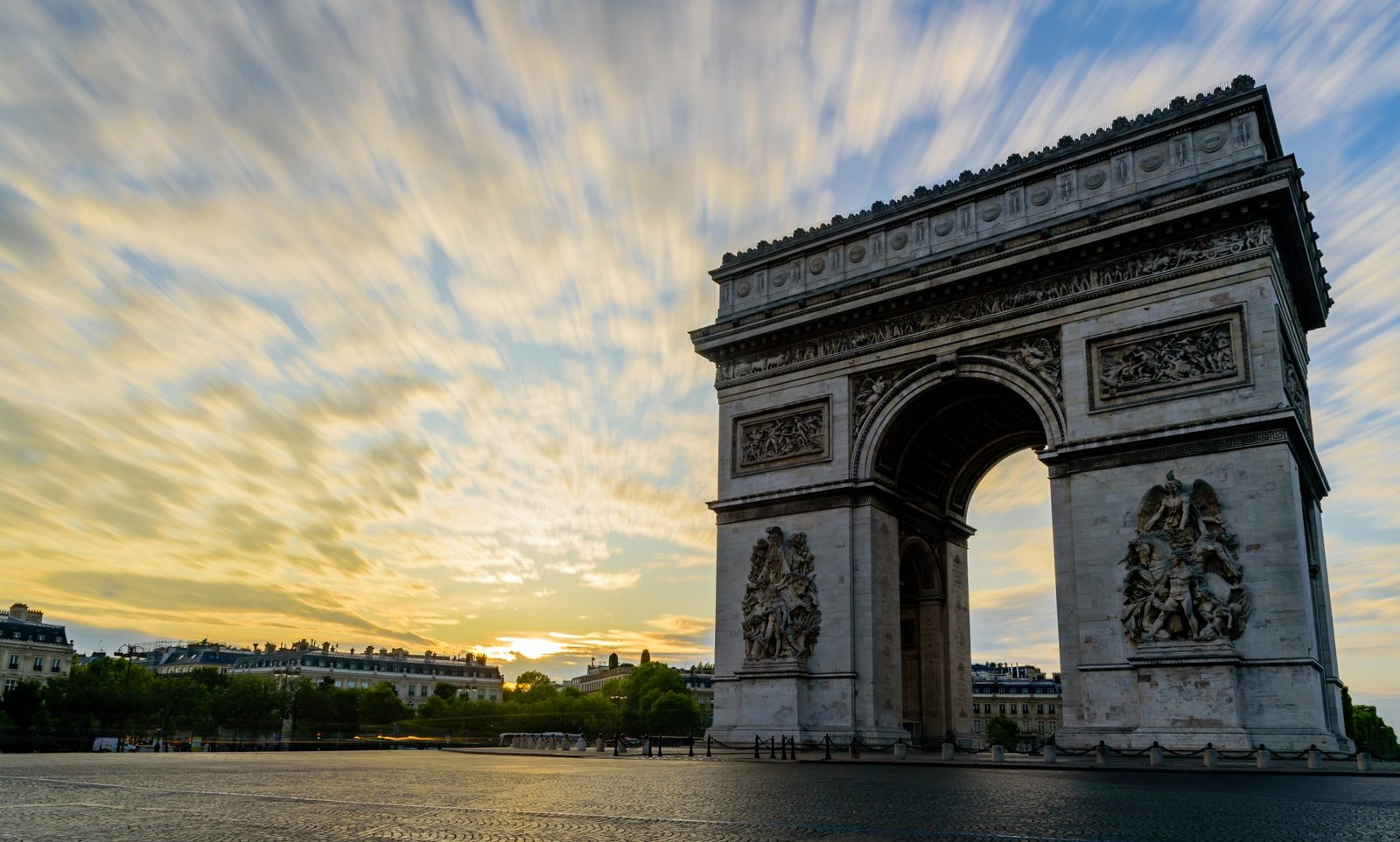 Daniel Garnet - Descubra sua rota