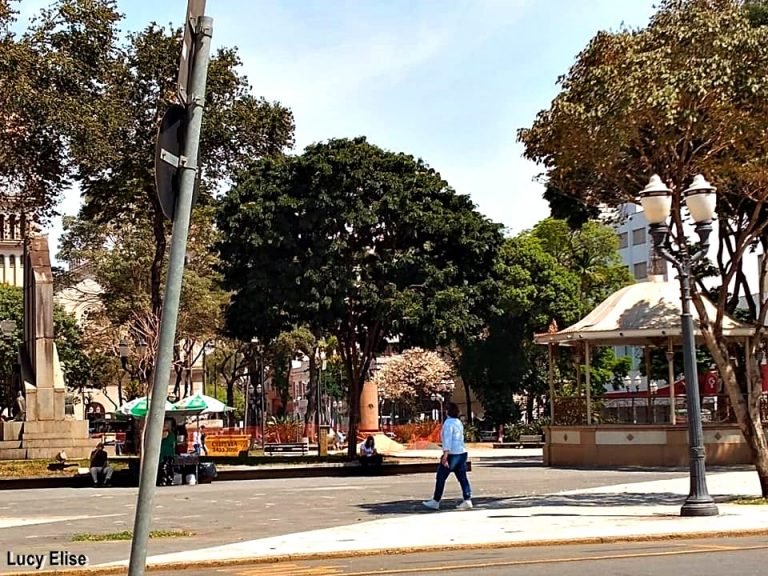 Daniel Garnet - Descubra sua rota